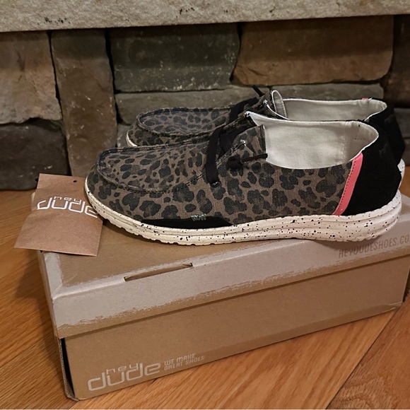 Hey Dude | Shoes | Hey Dude Wendy Jungle Brown Leopard Print Slip On ...